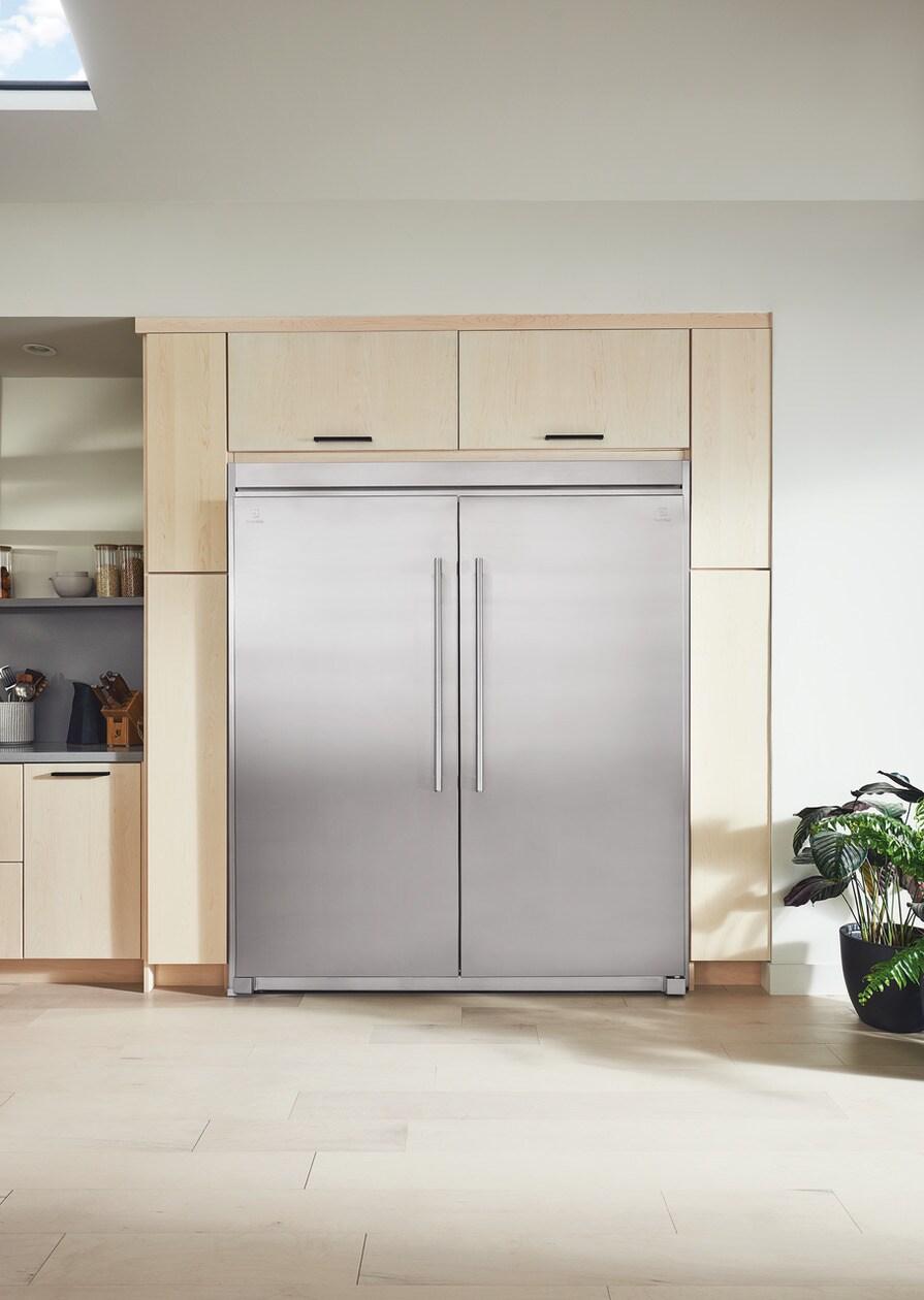 ELECTROLUX Stainless Steel Trim Kit TRMKTSS2FL79 | ABC Wareh