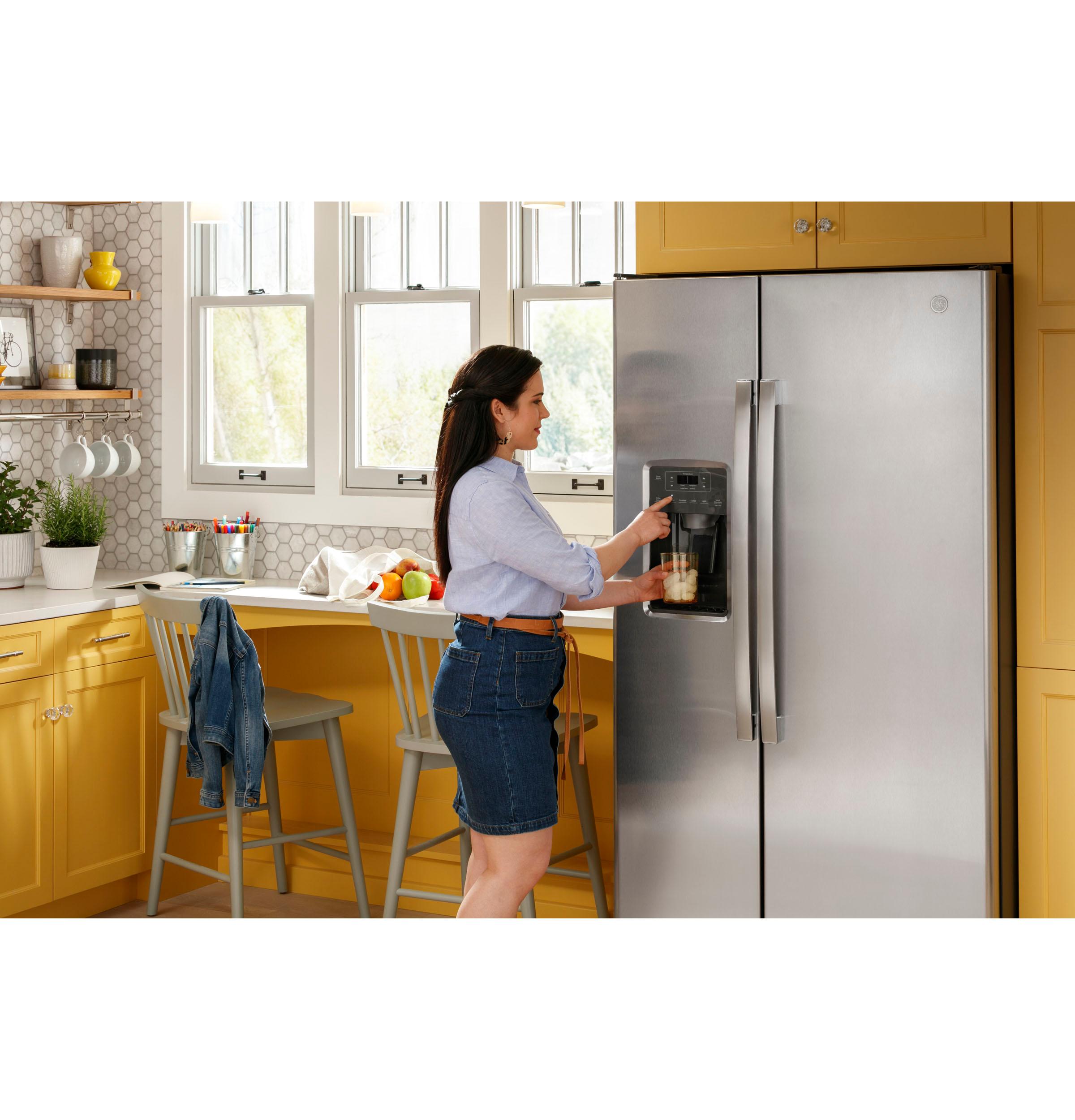 GENERAL ELECTRIC Side By Side Refrigerator 25.3 cu ft GSS25GGPBB | ABC ...