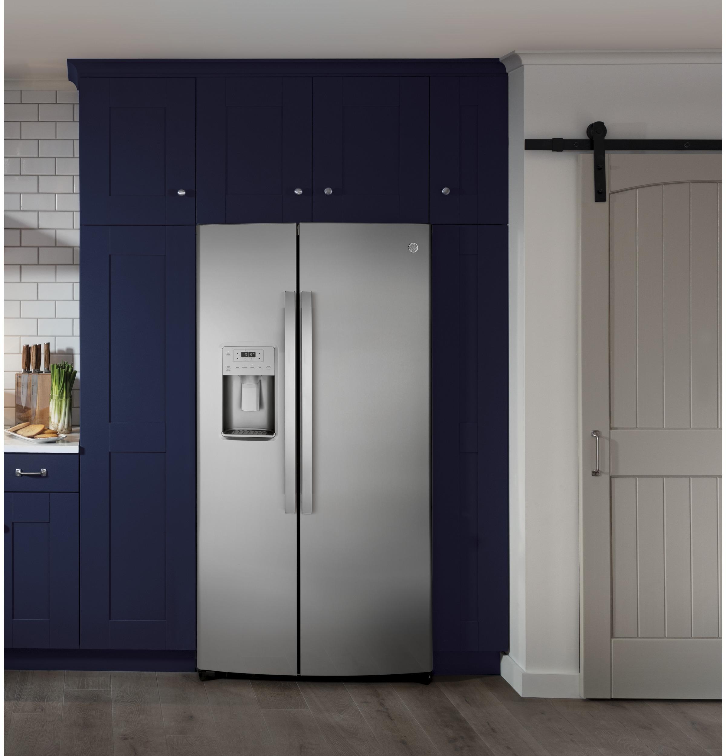 GENERAL ELECTRIC 21.8 Cu Ft Side By Side with Counterdepth convenience ...